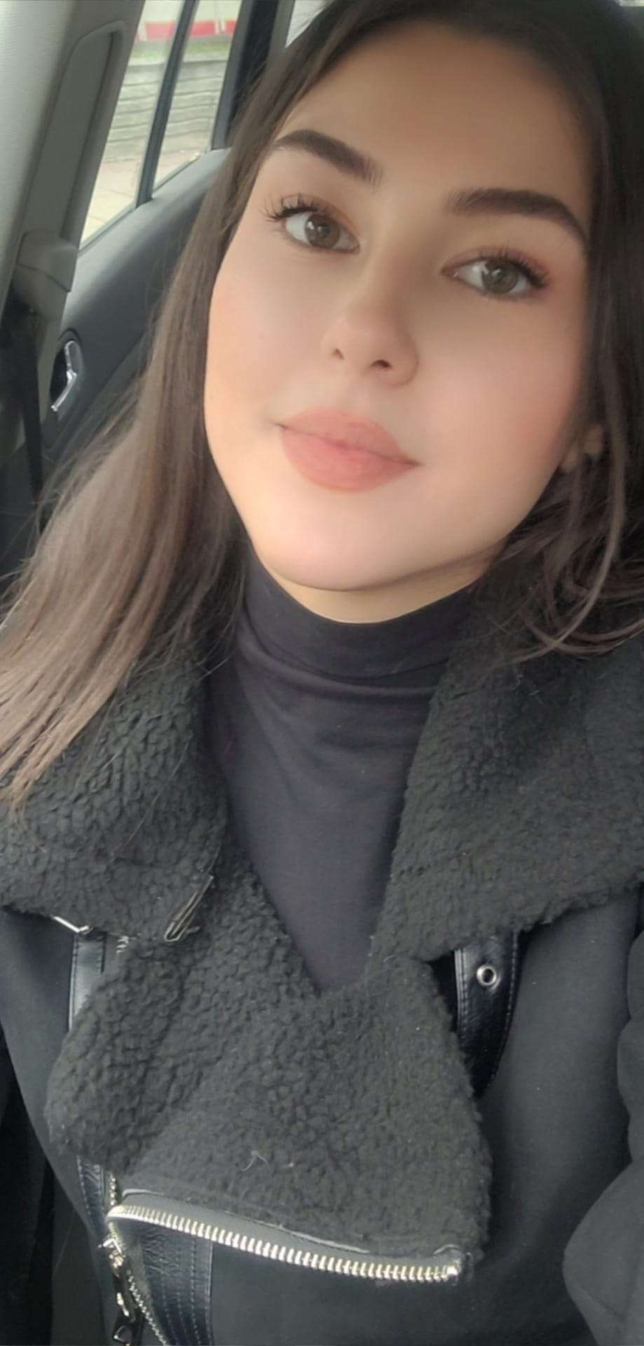 yunanlii gulll 21 yaşında, Bayan, İstanbul şehrinde yaşıyor